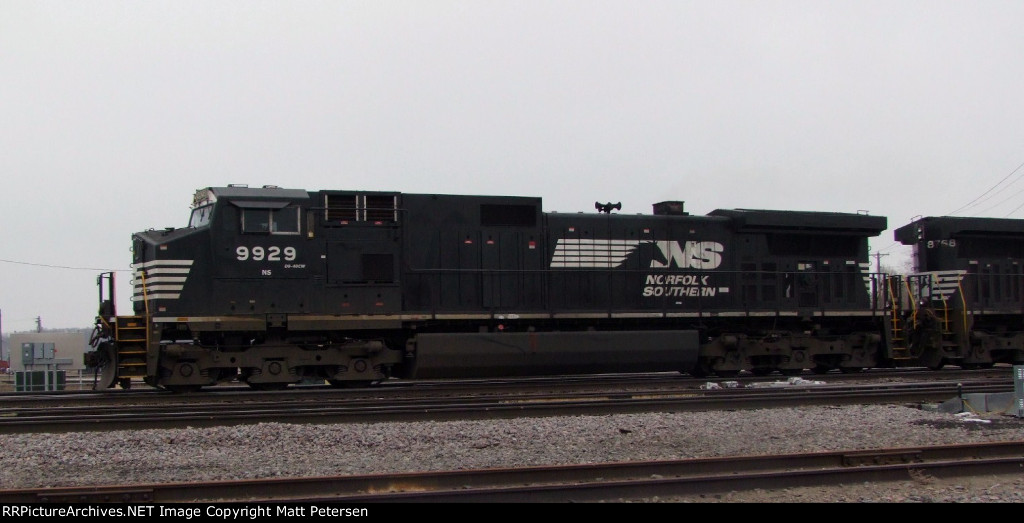 NS 9929